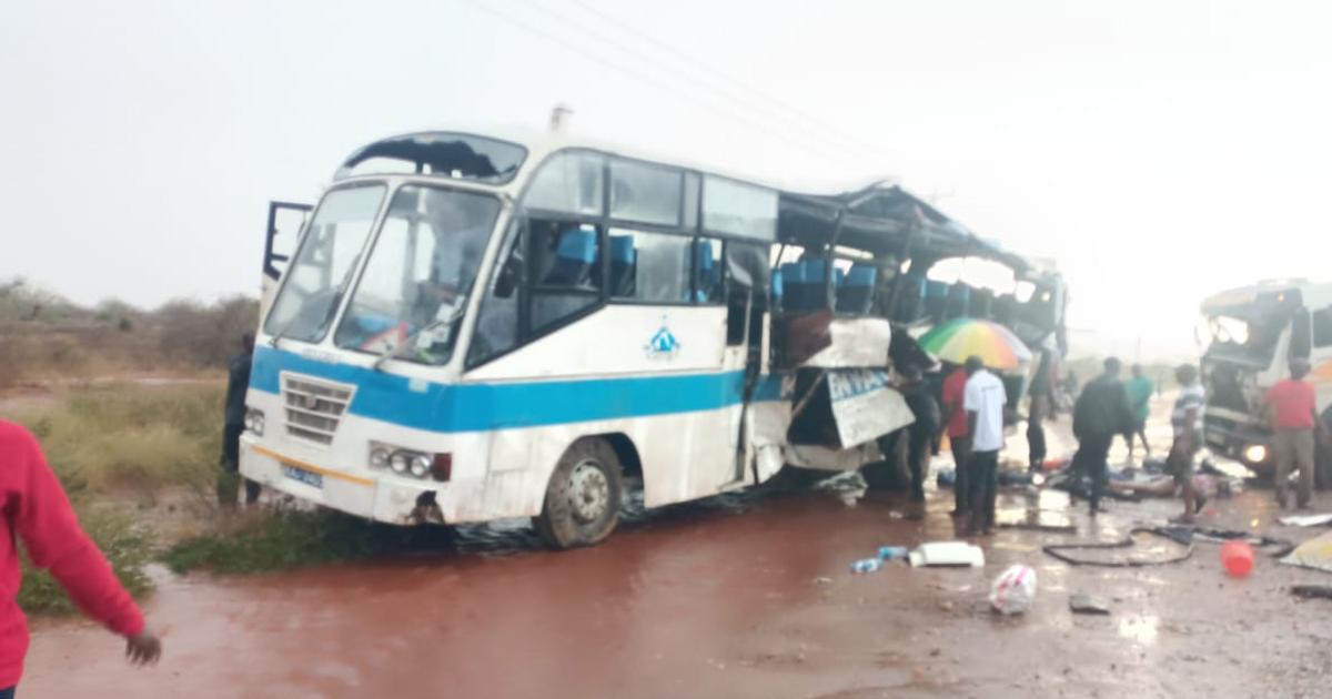 What caused Kenyatta University bus accident that killed 11