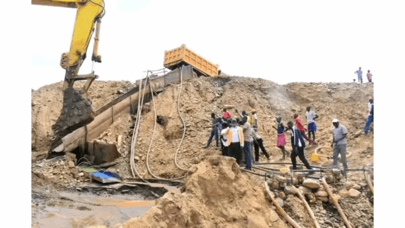 Four people killed, several others injured as gold mine collapses in ...