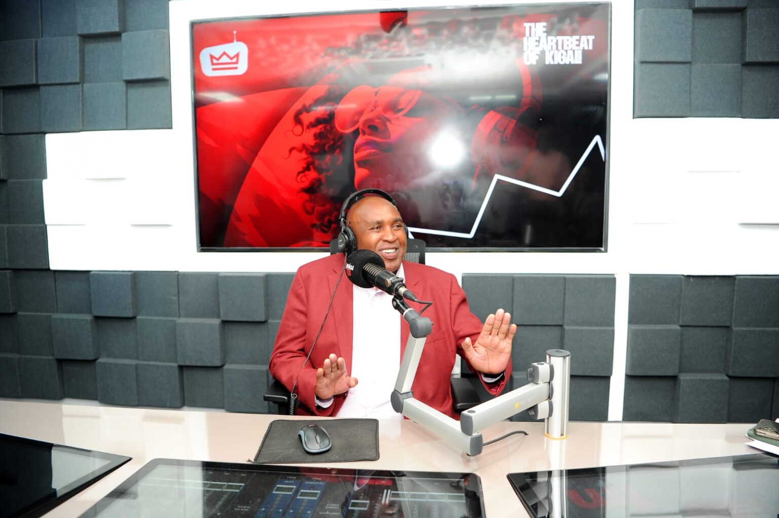 Royal FM marks 10th anniversary, unveils strategy to empower online ...