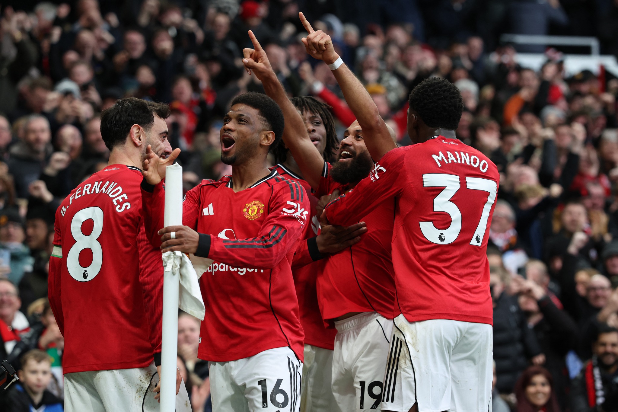 Manchester is Red! City choke at Old Trafford - TV47 Digital